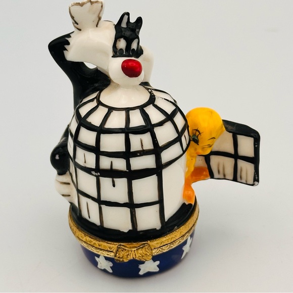 Warner Bros. | Art | Looney Tunes Tweety Sylvester Trinket Box Rare ...
